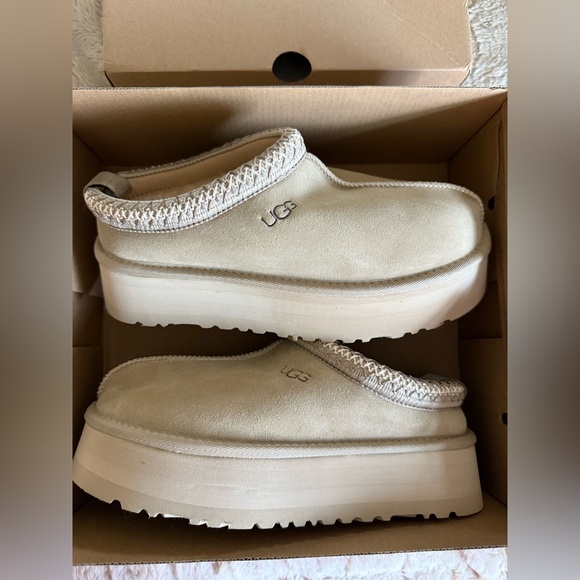 UGG | Shoes | Ugg Tazman Platform Clogs | Poshmark